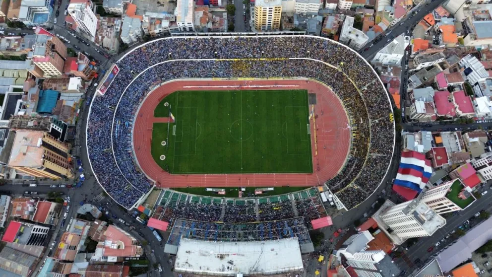 El clásico vuelve a convocar a una multitud de hinchas en el estadio ...