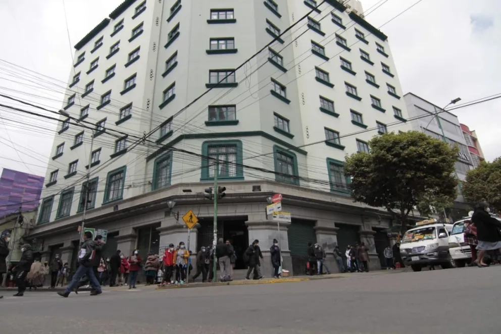 Médicos de la CNS cumplen su primer día de paro nacional de 72 horas | Visión 360