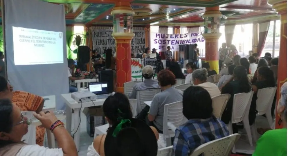 Mujeres guaraníes denuncian la construcción de un túnel en el parque Aguaragüe que afecta los ...