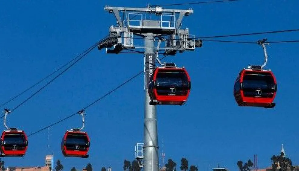 Mi Teleférico transportó a casi 600 millones de personas y recaudó Bs 1 ...