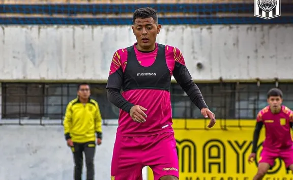 El Tigre cede por una temporada a Ronald Bustos a GV San José y tiene ...