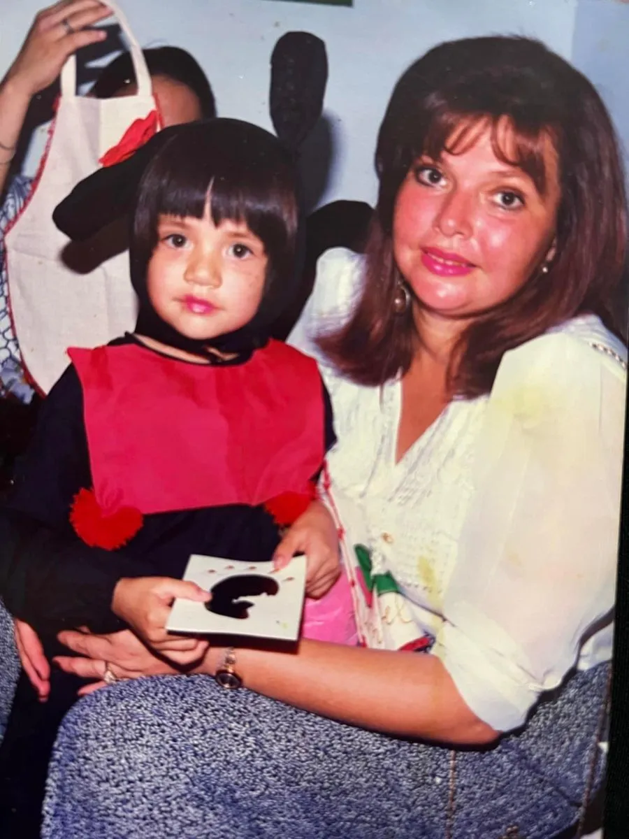 Personalidades de la televisión celebran el Día de la Madre en las ...