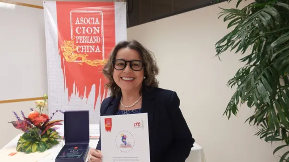 La autora colombo-peruana Mary Luz Henao llegará a la FIL La Paz para ...