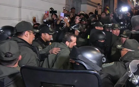 Efraín Suárez dice que Camacho asumirá la Gobernación ni bien llegue a ...