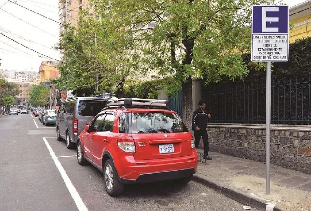 Arrancan los estacionamientos tarifados y hay dos semanas de tolerancia ...