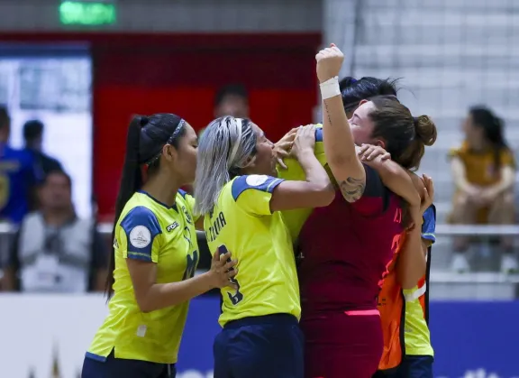Víctor Muriel suma su primera victoria en la Copa Libertadores Femenina ...