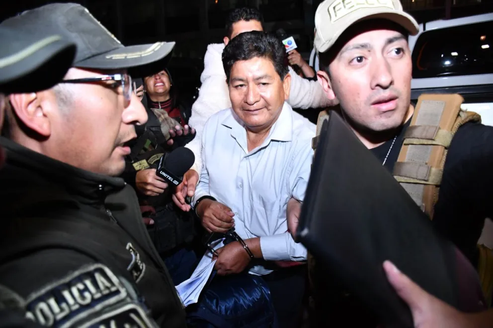 Juez dispone cuatro meses de detención preventiva para el exministro ...